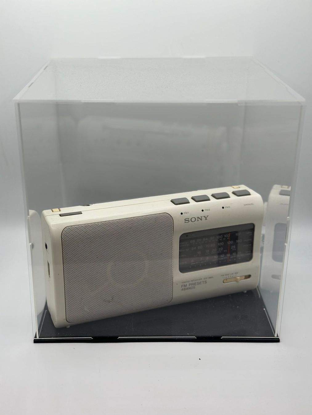 RADIO Vintage of 1991 ! Sony ICF-880L + Test OK ! (D'occasion) à Genève ...