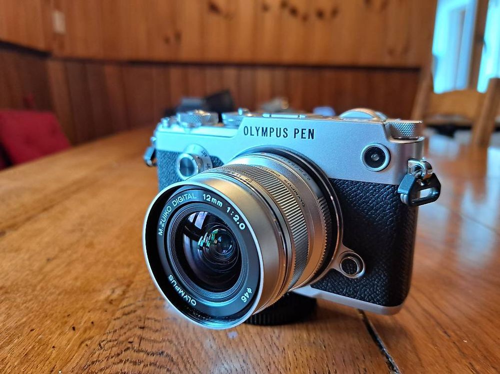 Olympus Pen F + objectif 12mm ouverture 2 (Gebraucht) in Mont-de-Buttes ...