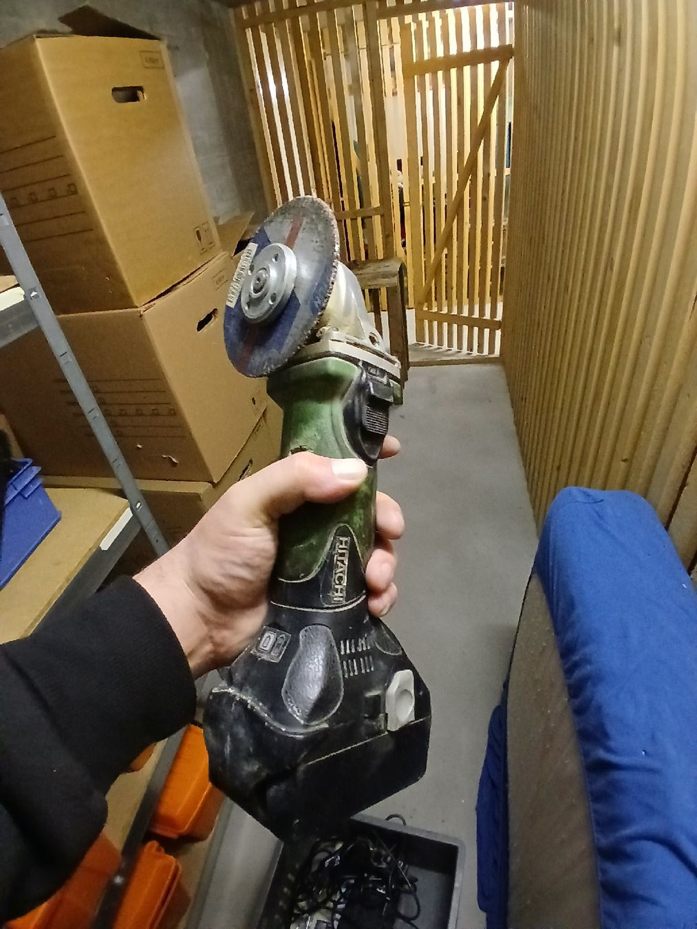 Hitachi Akkuflex mit Ladegerät (Gebraucht) in Derendingen für CHF 75 ...
