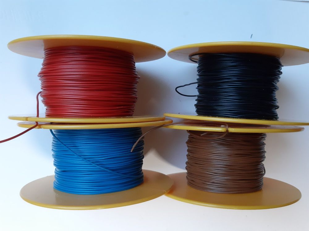 Brawa 4 Rollen Litzenkabel, 0.14 mm neu, aber angebraucht (Gebraucht ...