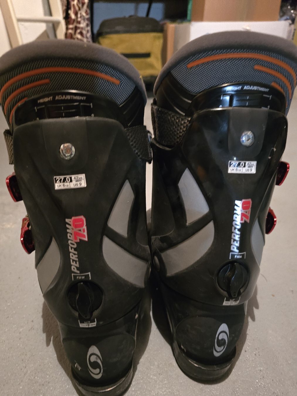 Salomon Skischuhe Performa 7.0, Grösse 27.0 (42 2/3) (Gebraucht) in ...