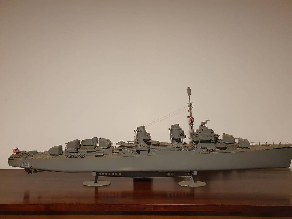 Modellino USS Melvin DD-680 (Defekt) in Novaggio für CHF 50 – nur ...