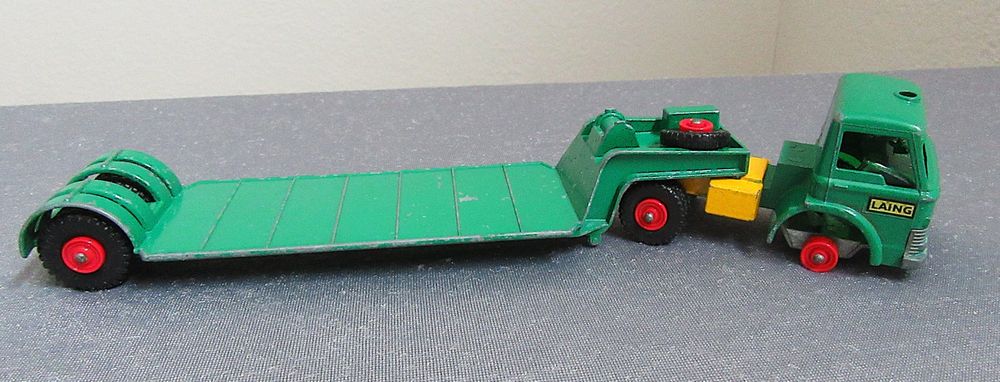 Matchbox Ford Tractor / Dyson Low-Loader - ab CHF 1.00 (Defekt) in ...
