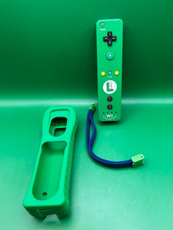 Nintendo Wii MotionPlus Inside Luigi Edition + Silikonhülle (Gebraucht ...