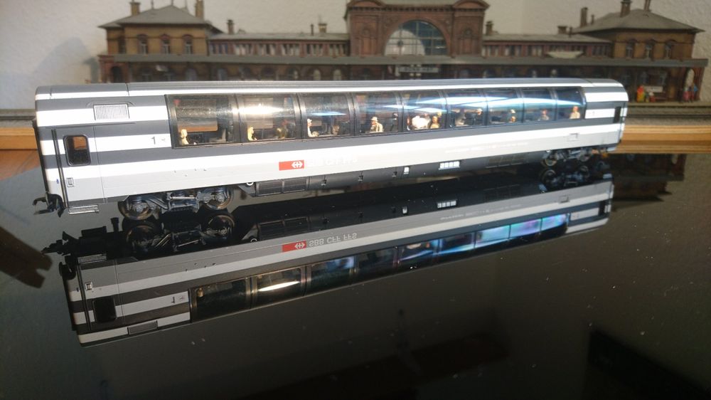 Roco SBB EC Arlberg-Express 1. Kl. Panoramawagen + Personen (Neu ...