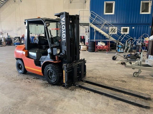Toyota Stapler 4000kg 42-7FD35 Diesel (Gebraucht) in Felben-Wellhausen ...