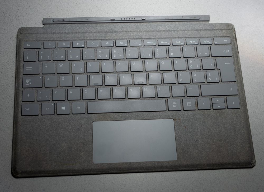 Surface Pro Type Cover Keyboard grau 1725 (Gebraucht) in zürich für CHF ...