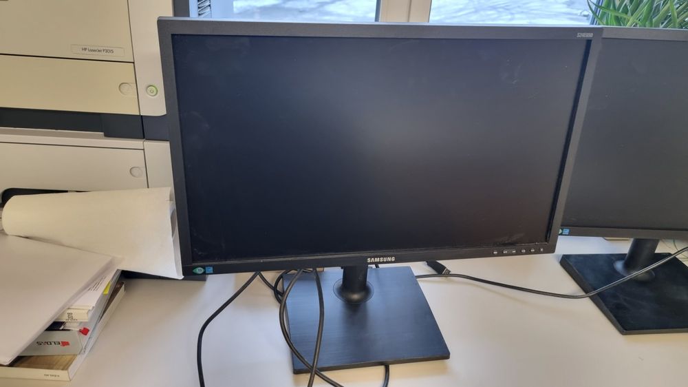 2 Monitore Samsung 24 Zoll S24E650 (Gebraucht) in Ballwil für CHF 99 ...