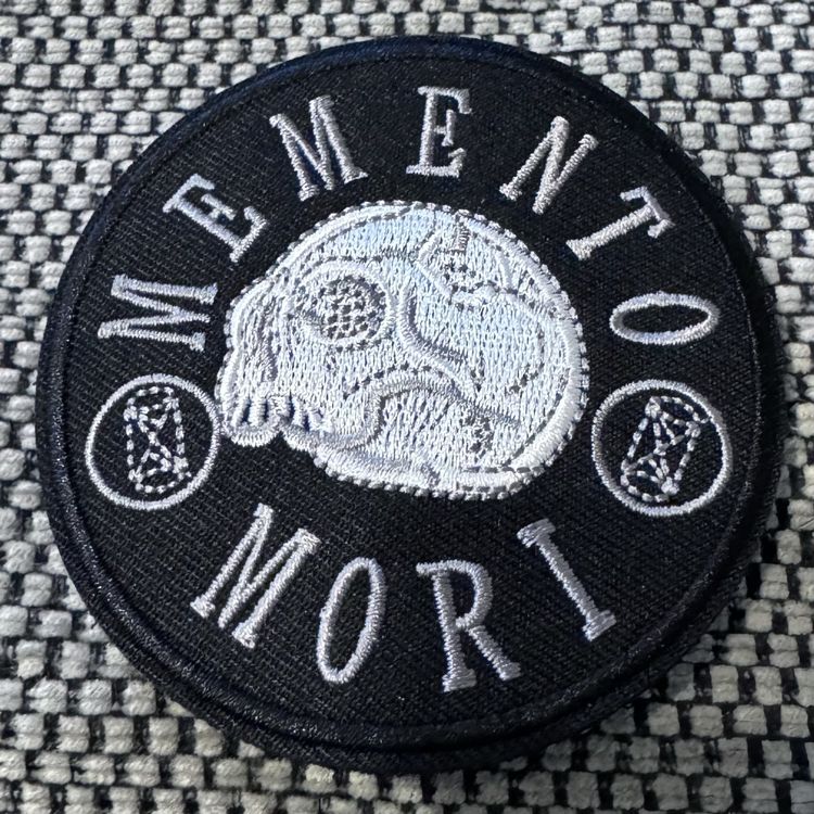 Memento Mori, Totenkopf, Patch, Klett (Neu und originalverpackt) in Moosseedorf für CHF 8 – mit ...