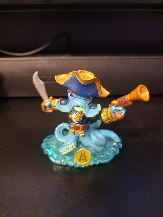 Skylanders Swap Force Wash Buckler (Gebraucht) in Urtenen-Schönbühl für ...