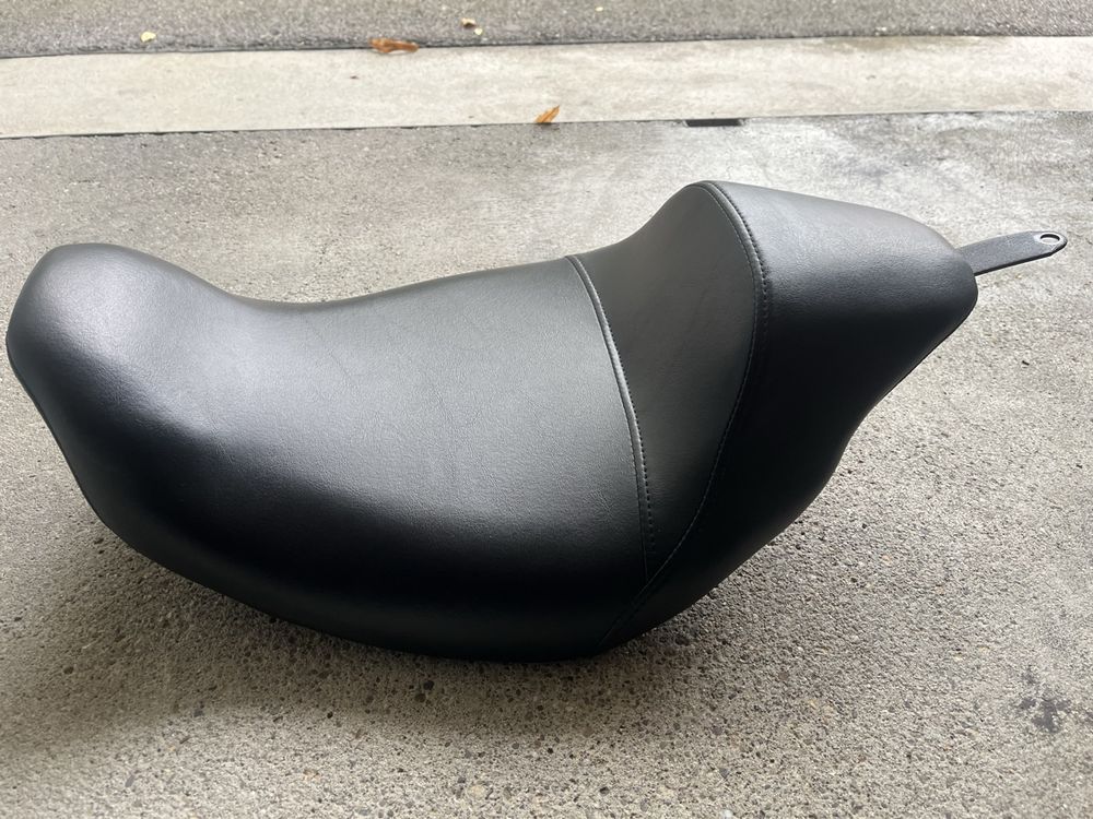 Harley Davidson Dyna Sitz (Gebraucht) in Winterthur für CHF 150 – nur ...