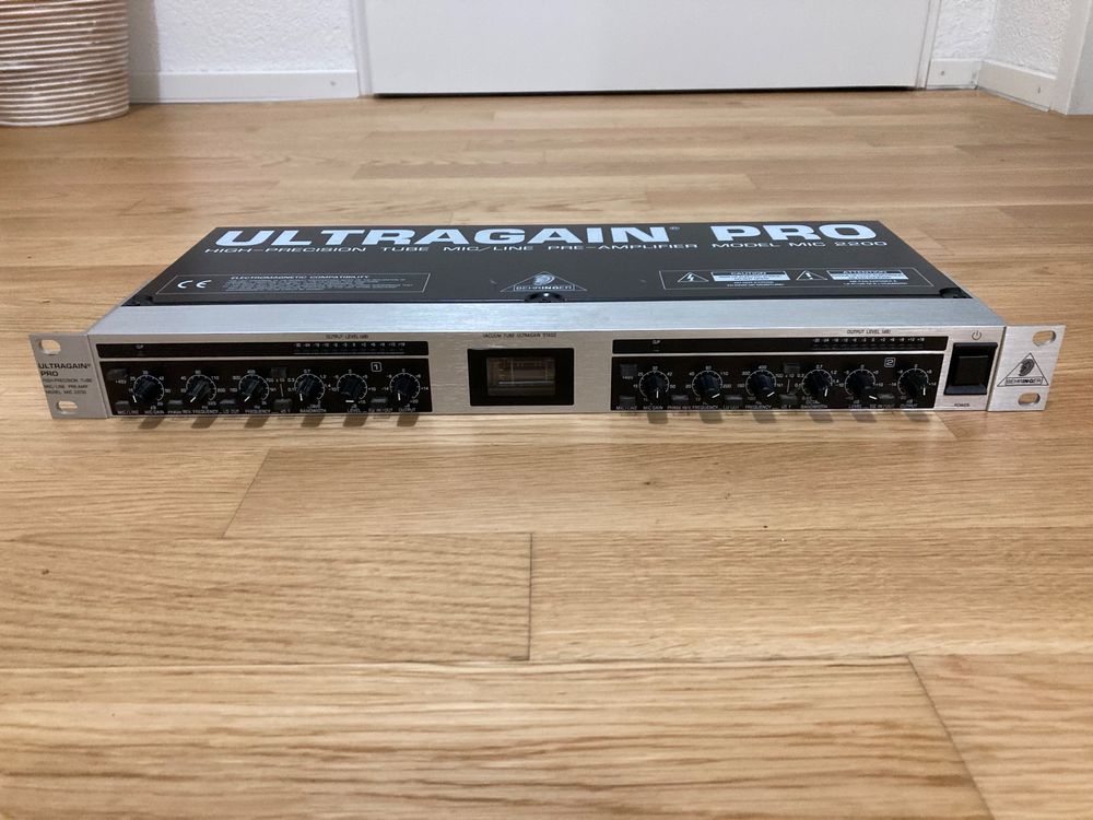 Behringer Ultragain Pro Mic 2200 Mic/Line Preamp | Kaufen auf Ricardo