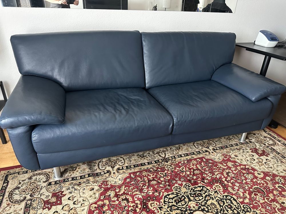 2er Leder Sofa Neuwertig dunkelblau | Kaufen auf Ricardo
