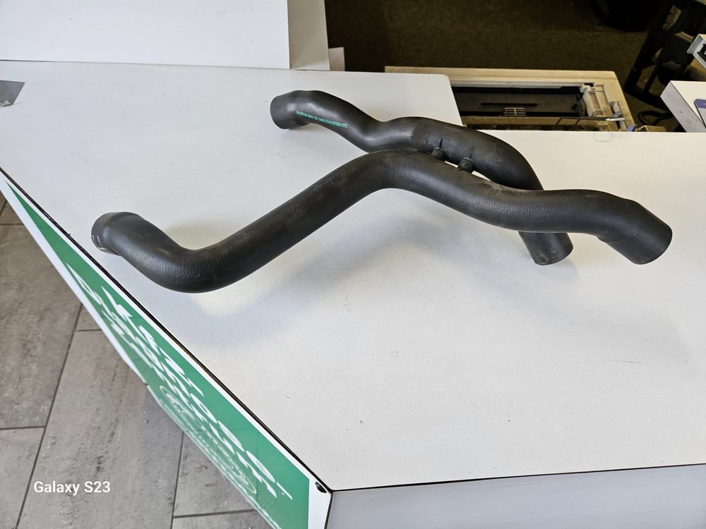 VW Polo 6N - Kühlwasserschlauch 6N0 121 049 A | Kaufen auf Ricardo