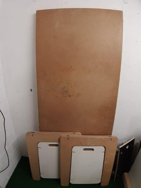 Basteltisch Holz massiv, klappbar (Gebraucht) in Muri AG für CHF 1 – nur Abholung auf Ricardo kaufen