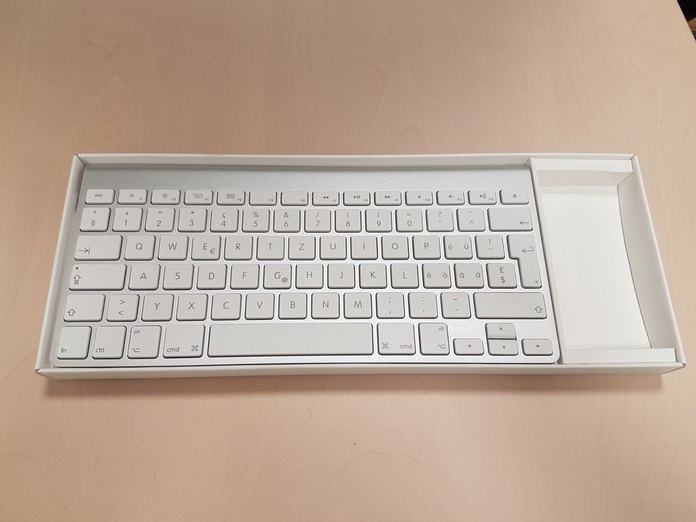 Apple Bluetooth Magic Keyboard (Neu und originalverpackt) in Bern für ...