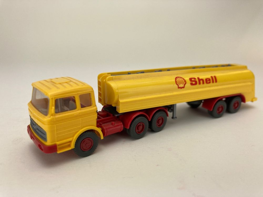 Mercedes Tanksattelzug Shell (Gebraucht) in Elm für CHF 6 – mit ...