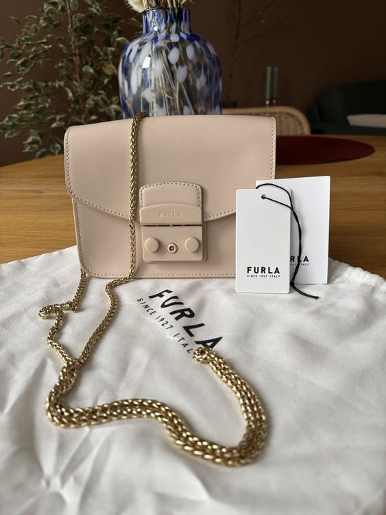 Furla Metropolis puder (Neu (gemäss Beschreibung)) in Zürich für CHF 90 – mit Lieferung auf ...