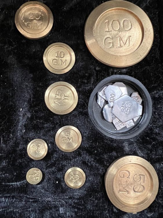 Antike GEWICHTSSTEINE Gewichte Set (Gebraucht) in Konolfingen für CHF ...