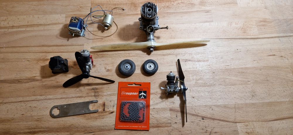 Modellmotoren Cox, Mac Koy, OS Max Graupner Hegi Schuco (Defekt) in ...