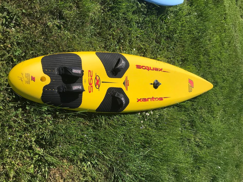 F2 Xantos 295 133L mit Neilpryde Mastverlänerung UXT-48 (Gebraucht) in ...