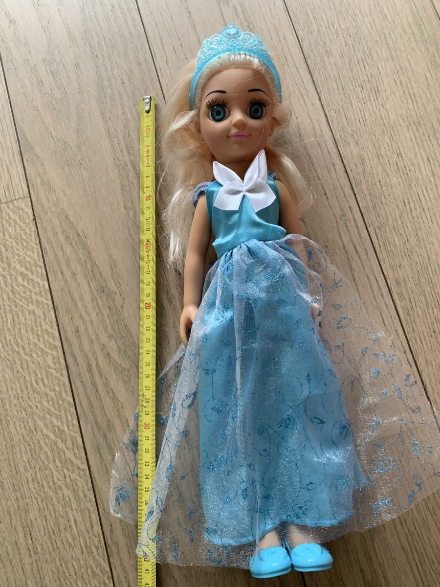 Poupée en bon état (D'occasion) à Lausanne pour CHF 5 – avec livraison ...