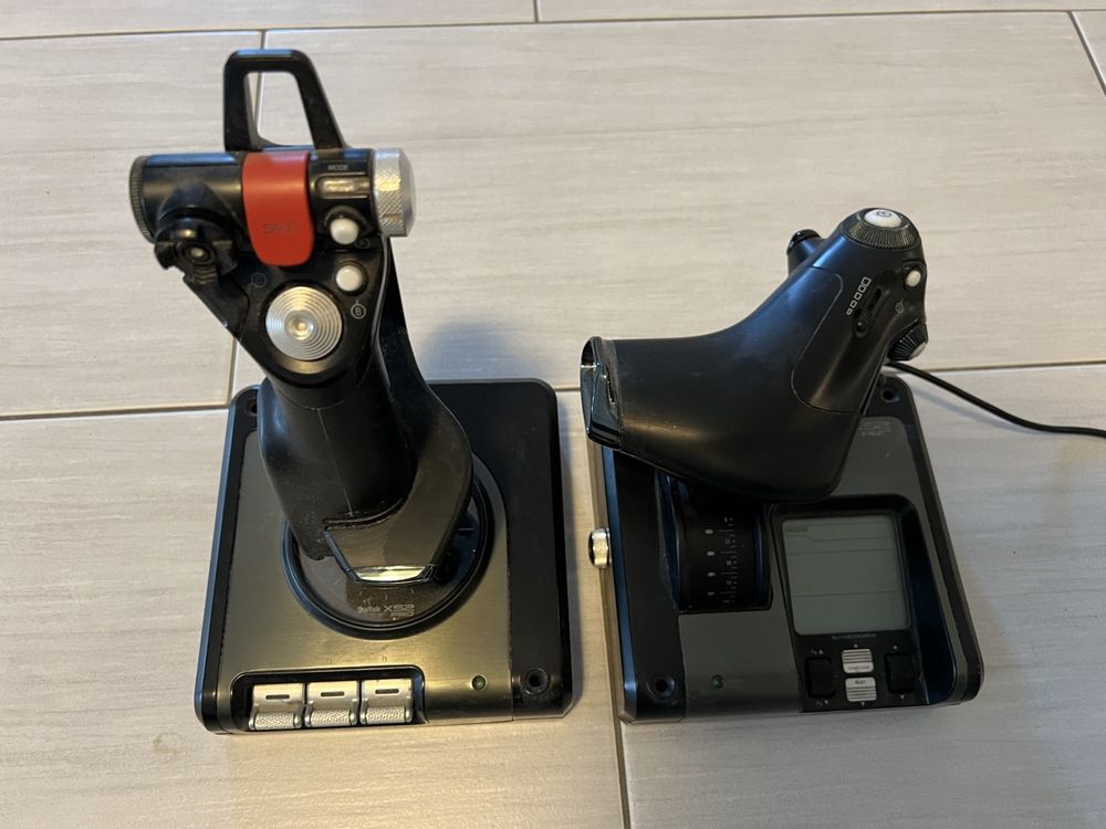 Joystick (Gebraucht) in Graben für CHF 20 – nur Abholung auf Ricardo kaufen