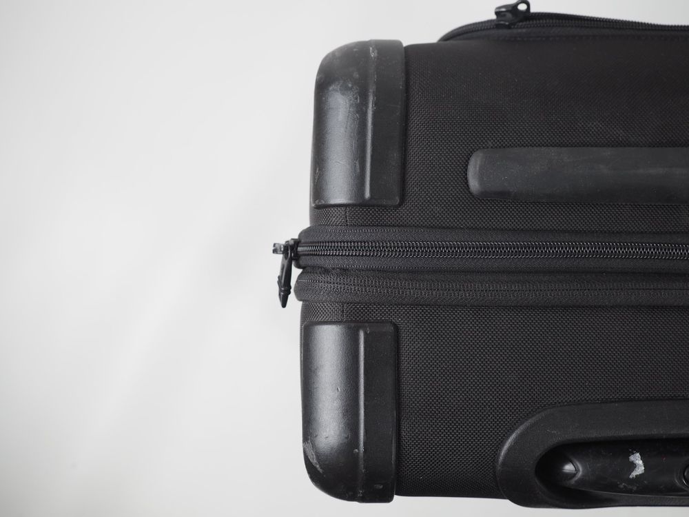 TUMI Reisekoffer Alpha 2 (26010755) (Gebraucht) in Zürich für CHF 150 ...