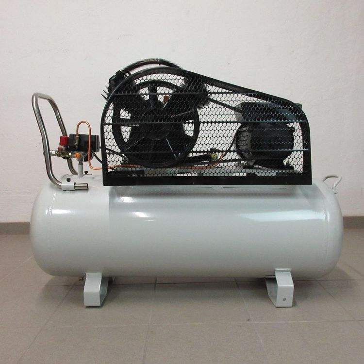 Schott Druckluft Kompressor 100l - 2200W (Neu (gemäss Beschreibung)) in ...