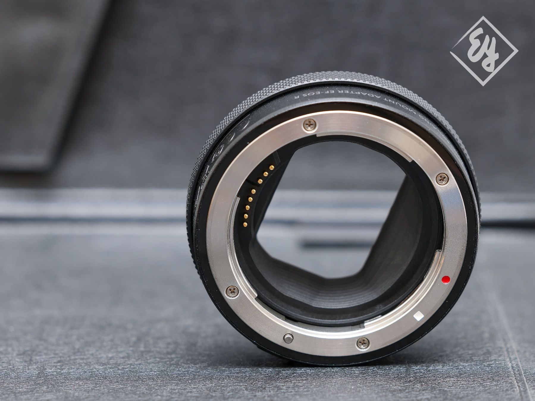 TOP Canon EF-EOS R Adapter (EF-Obj.-RF-Geh.) m. Kontrollring (Neu ...