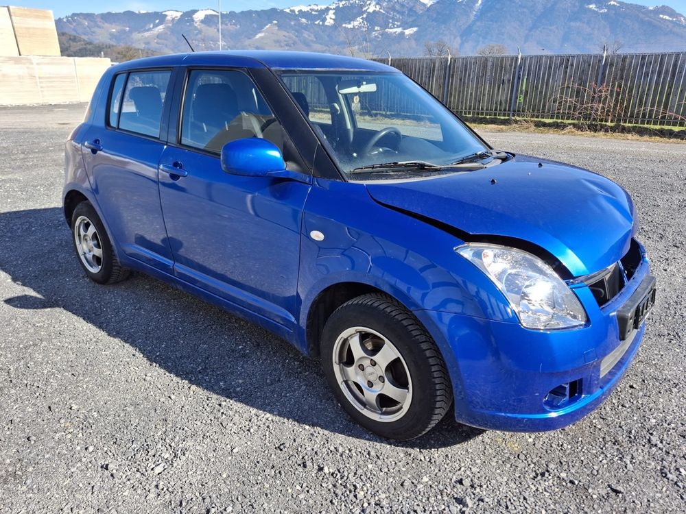 Suzuki Swift 1.3 4x4 4WD Klima Allrad Unfall Export (Gebraucht) in Reichenburg für CHF 520 – nur ...