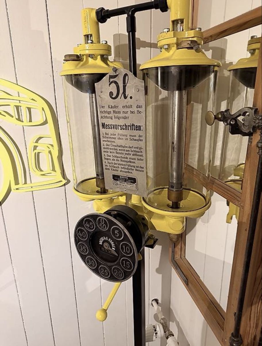 Alte Tanksäule, 5 Liter, Deko-Objekt für Sammler und Fans (Gebraucht ...