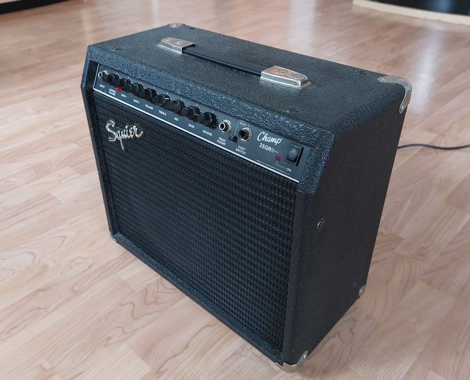 Gitarren-Verstärker / Amp Fender Squier Champ 25 GR (Gebraucht) in Uffikon für CHF 69 – mit ...