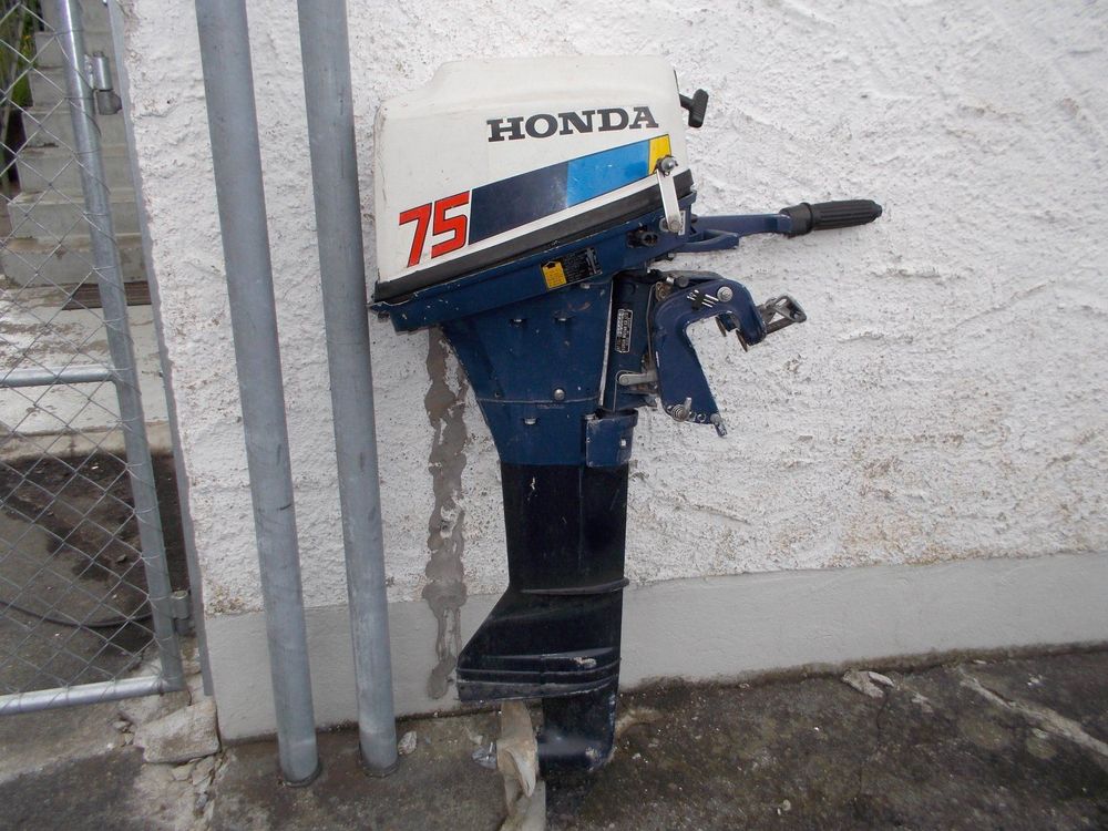 Boots Motor Honda BF75L (Gebraucht) in Hombrechtikon für CHF 180 – nur ...