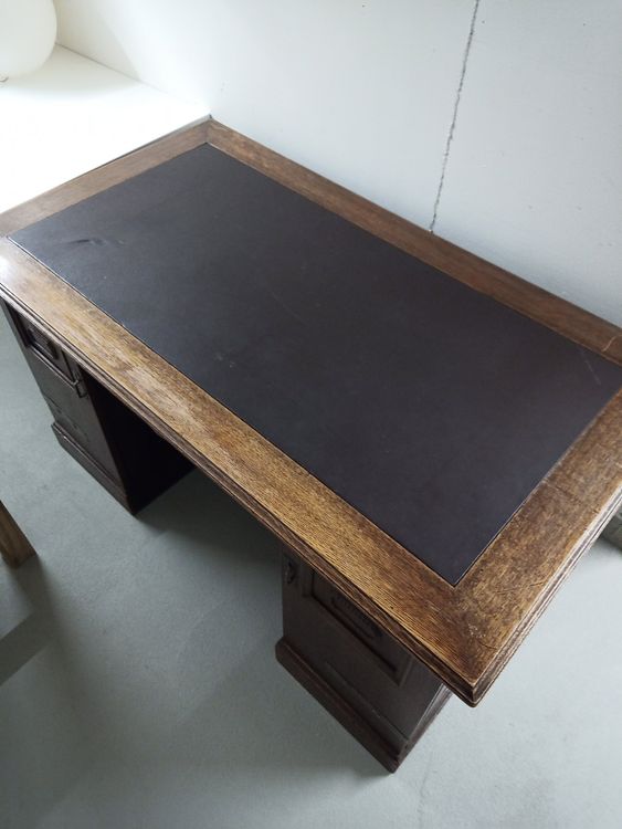 Grosser Tisch Pult, Kanzlei, Cheftisch 80x140 cm, Höhe 78 cm (Gebraucht) in für CHF 150 – nur ...