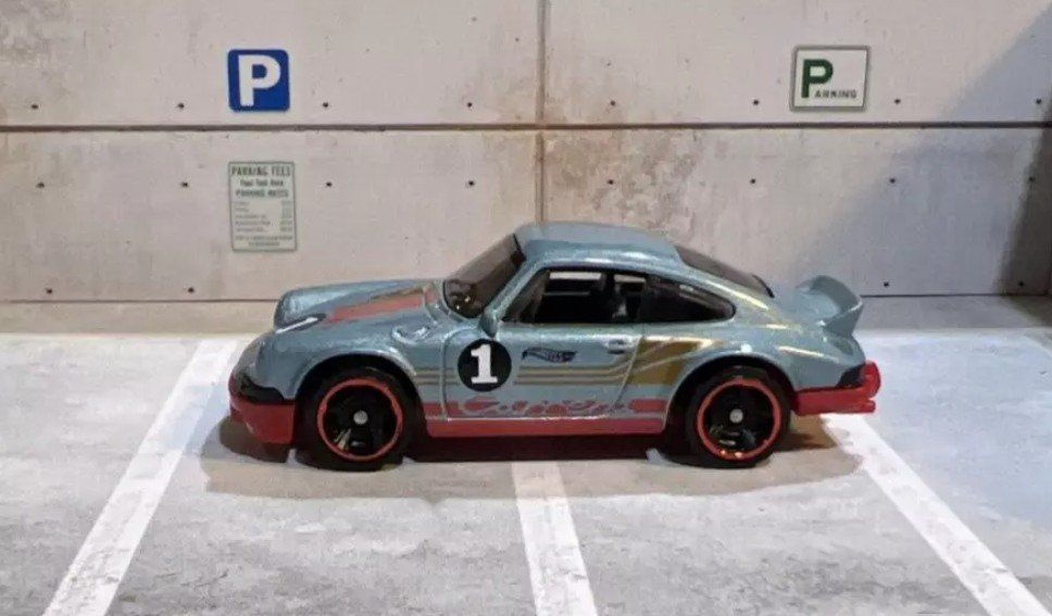 Hot Wheels Mystery Models Porsche 911 2.7 RS (Neu und originalverpackt ...