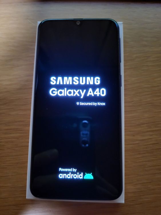 Samsung Galaxy A40, 64GB / 4 GB RAM | Kaufen auf Ricardo