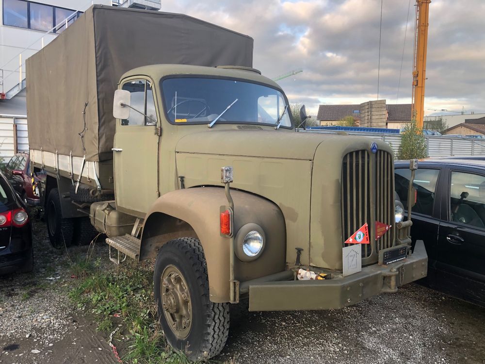 Saurer Militärlastwagen mit Brücke und Hebebühne GL 4x4 2DM (Gebraucht ...