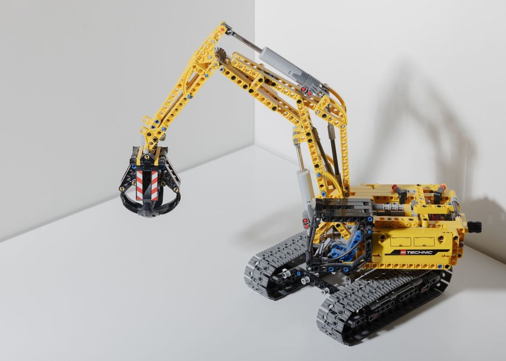 LEGO Technic Excavator / Raupenbagger 42006 | Kaufen auf Ricardo