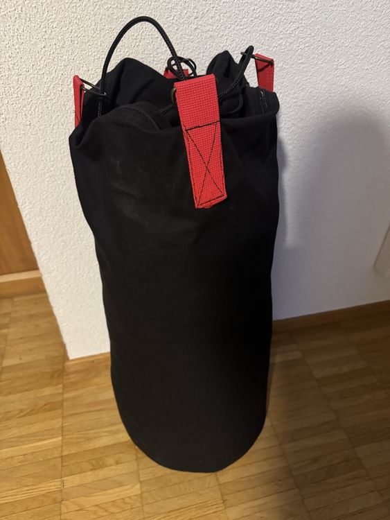 Robuster Boxsack, schwarz/rot, Top Zustand! (Gebraucht) in Fehraltorf ...