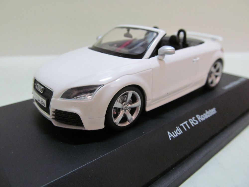 AUDI TT RS ROADSTER WEISS SCHUCO 1:43 1/1000 (Neu und originalverpackt ...