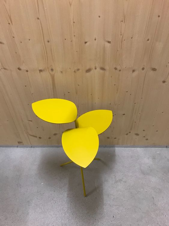 Moroso Morning Glory Side Tables (Neu (gemäss Beschreibung)) in ...