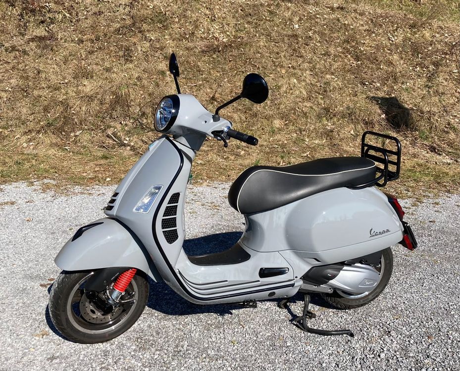 Vespa GTS 300 Super ABS/ASR Swiss Edition in Black Line | Kaufen auf Ricardo