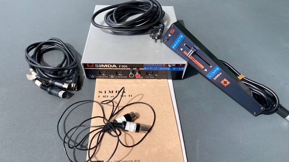 Simda F 101 Dia-Ueberblend-Steuergerät (Gebraucht) in Gebertingen für ...