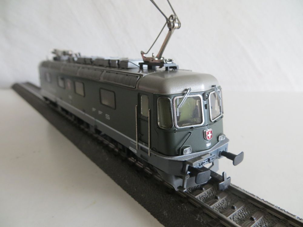 Hag H0: SBB Re 6/6 11668 Stein-Säck., grün, Nr. 205, WS, OVP (Gebraucht) in St.Gallen für CHF ...