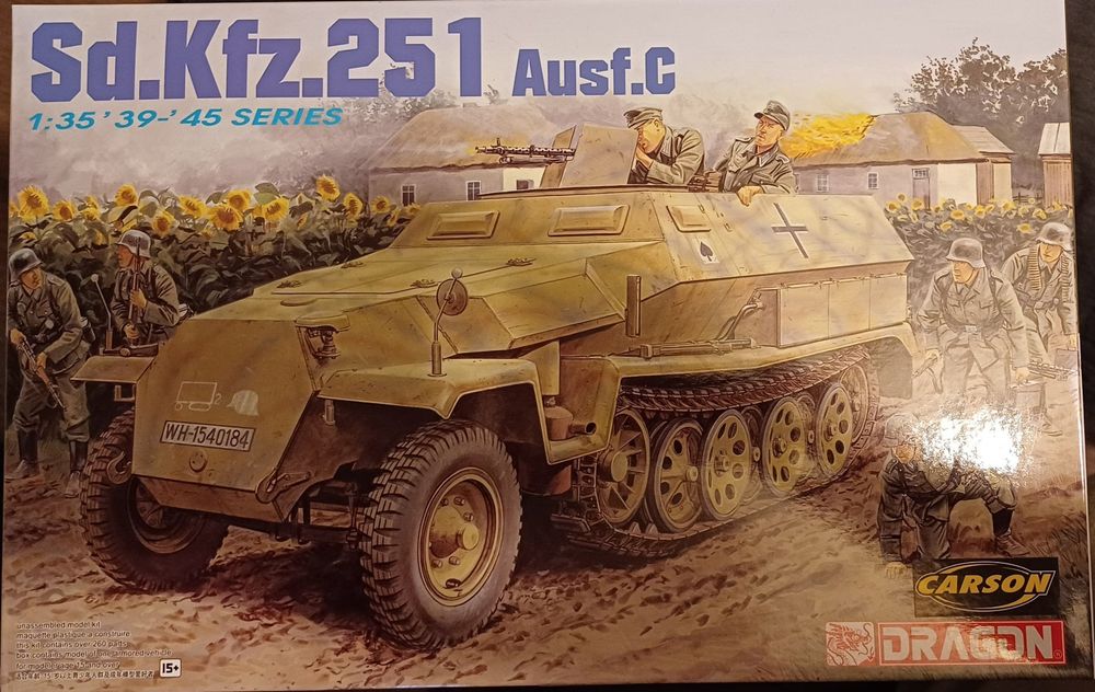 Dragon 6187F Sd.Kfz. 251 Ausf. C w/Bonus Figure & Sunflower (Neu und originalverpackt) in Châtel ...