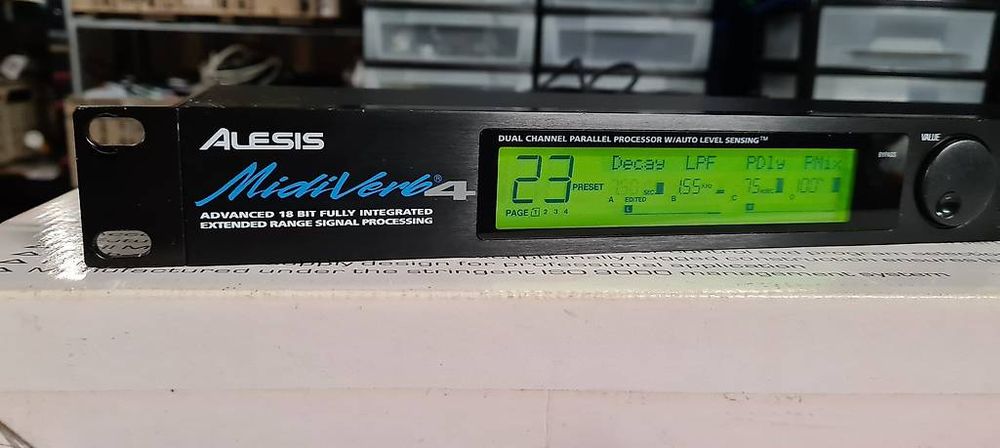 Alesis Midi Verb 4 Digital Effects Processor (Gebraucht) in Wallisellen ...