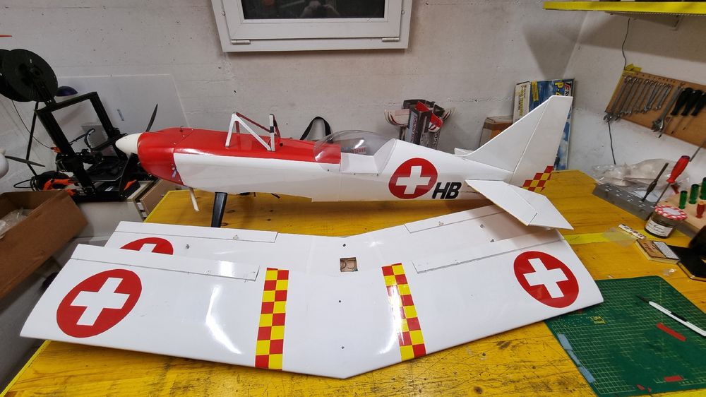 Ultimate biplane (D'occasion) à Savigny pour CHF 16 – retrait ...