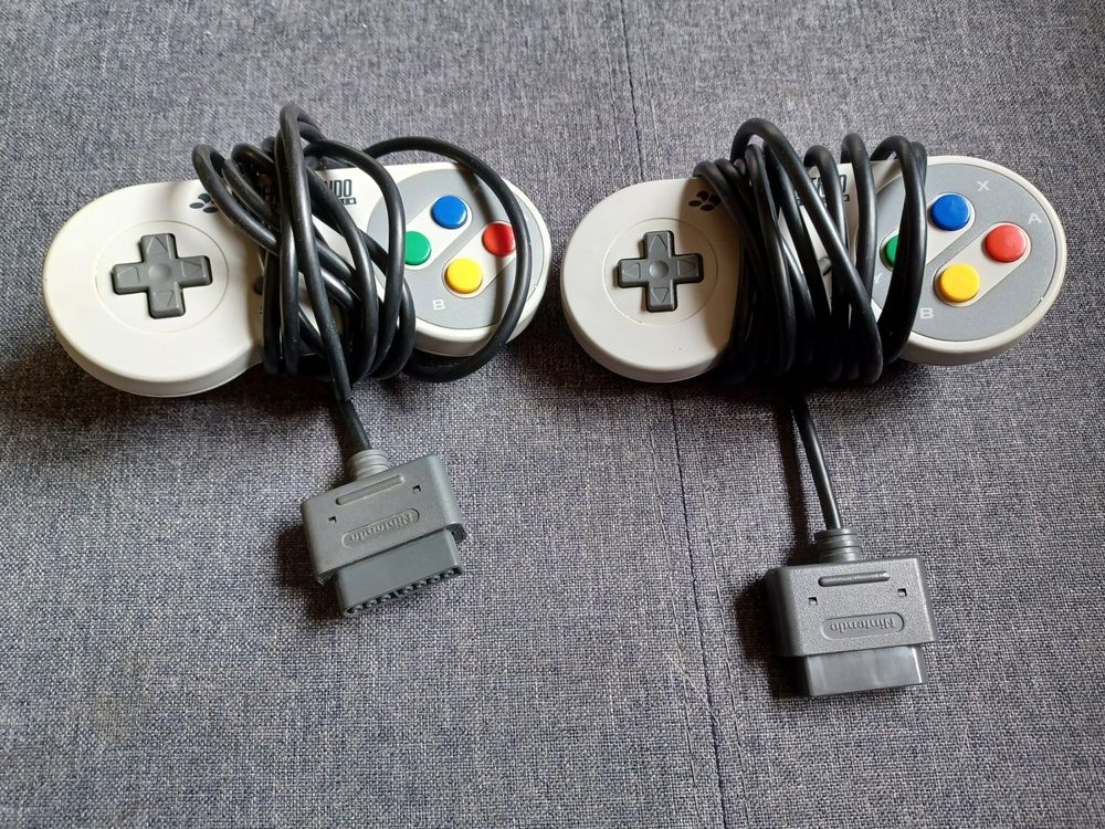 2 Super Nintendo Controller | Kaufen auf Ricardo