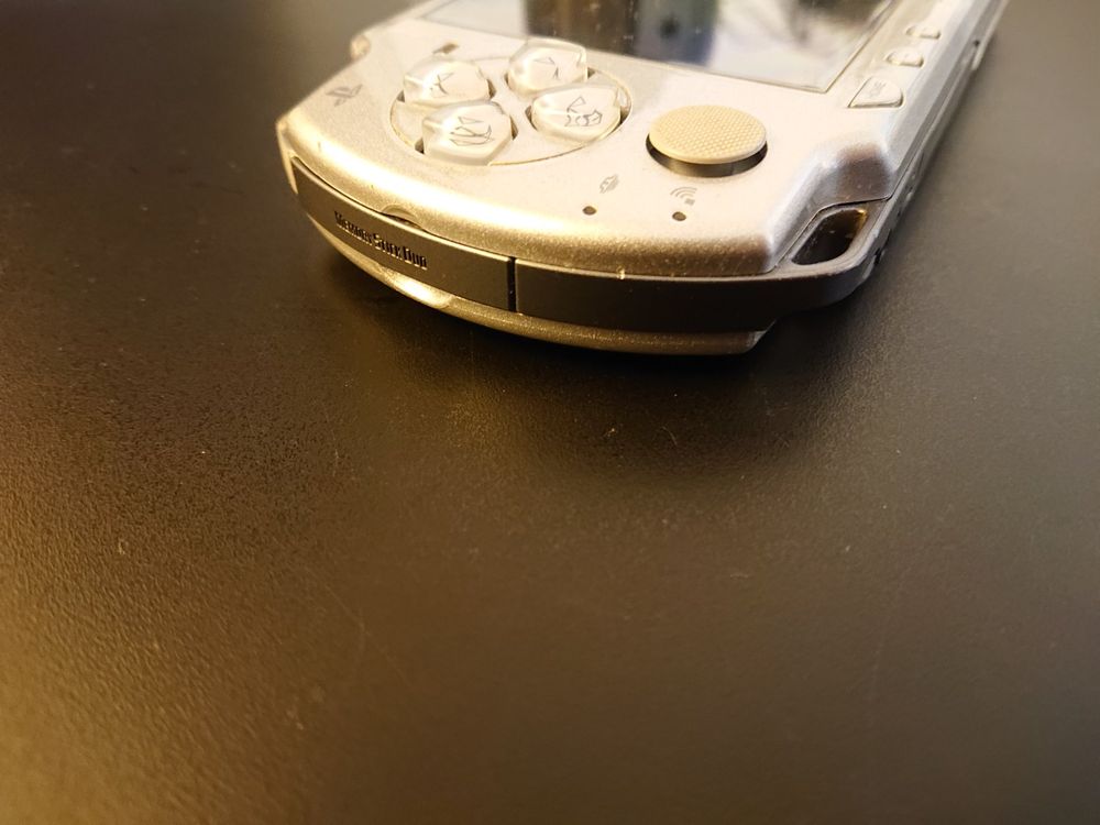Sony Playstation Portable PSP - Konsole 2004 - Silber - 4GB (Gebraucht ...